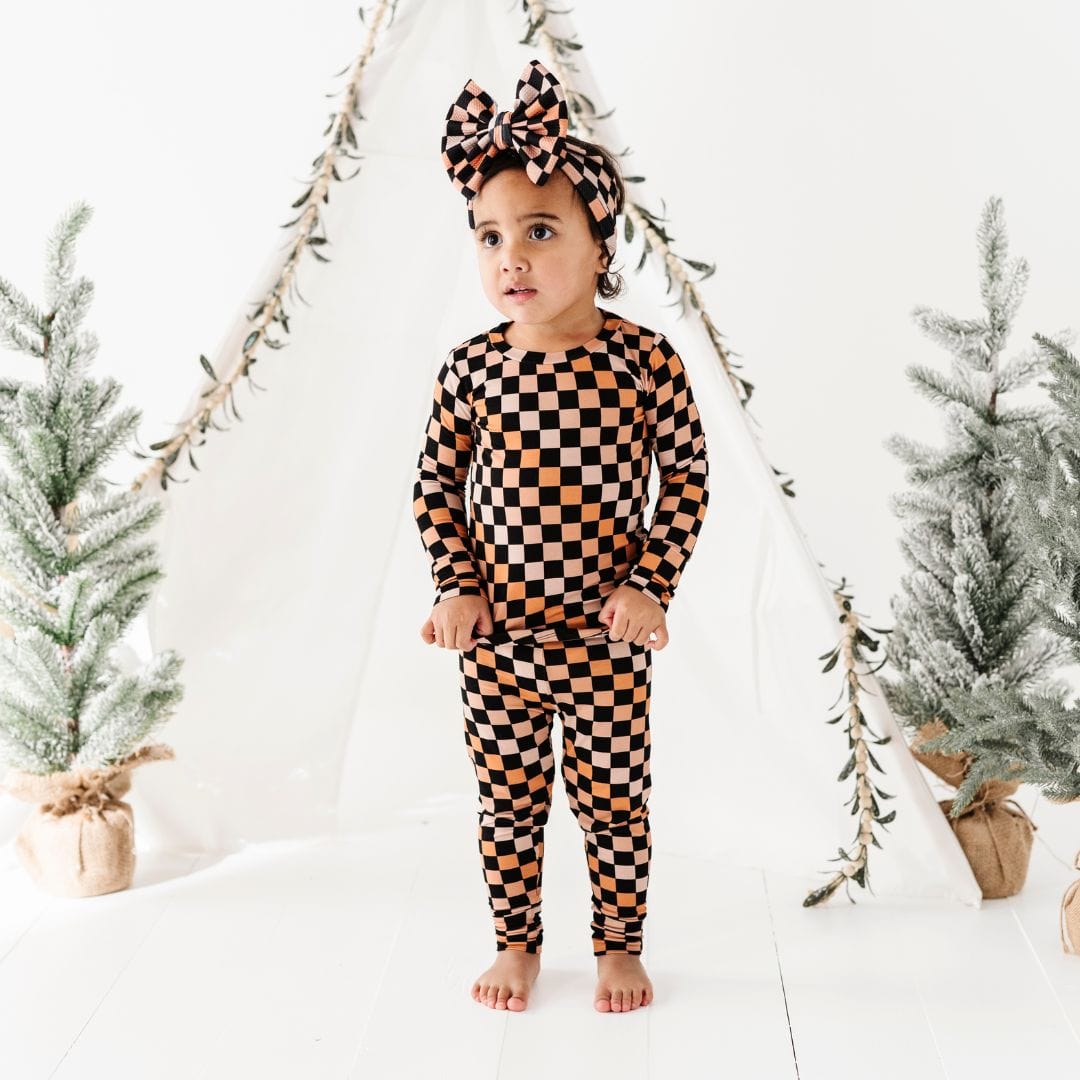 Check Please Biggie Bow