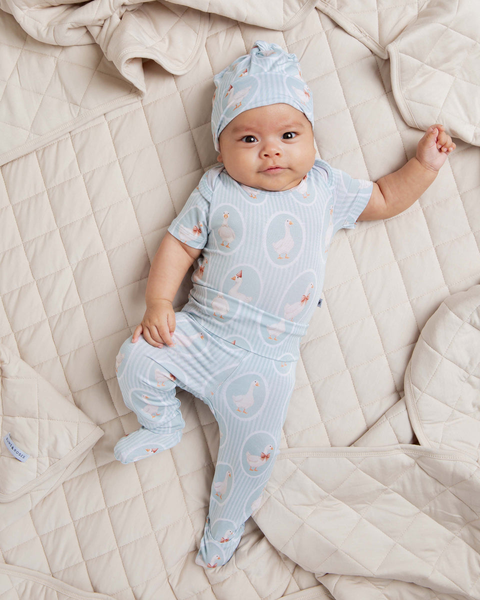 Goose on the Loose Infant Layette Set