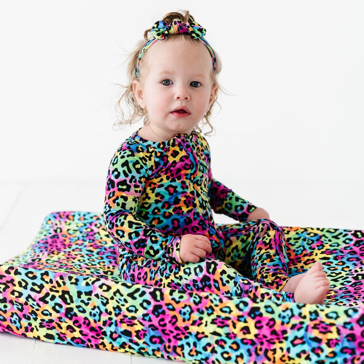 Roarin' Rainbow Changing Pad Cover